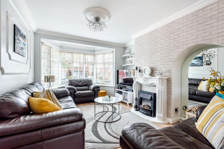Arkindale Road London SE6 3 bed house - £2,100 pcm (£485 pw)
