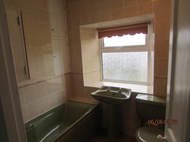 Low Woodhead, Riddlesden BD20 2 bed cottage - £575 pcm (£133 pw)