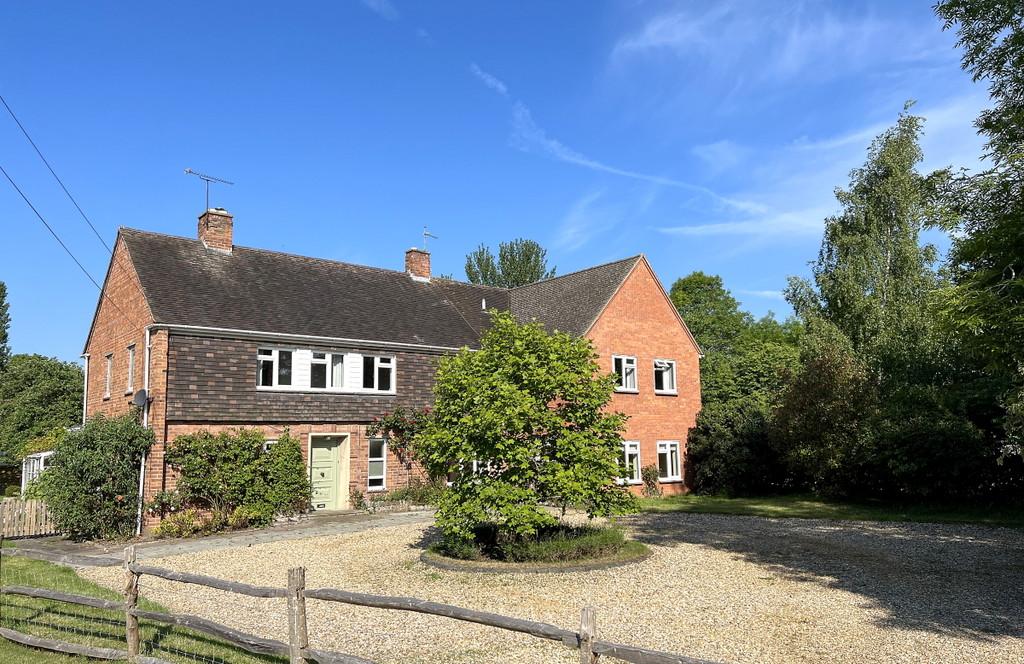 Ladbroke 5 bed detached house - £750,000