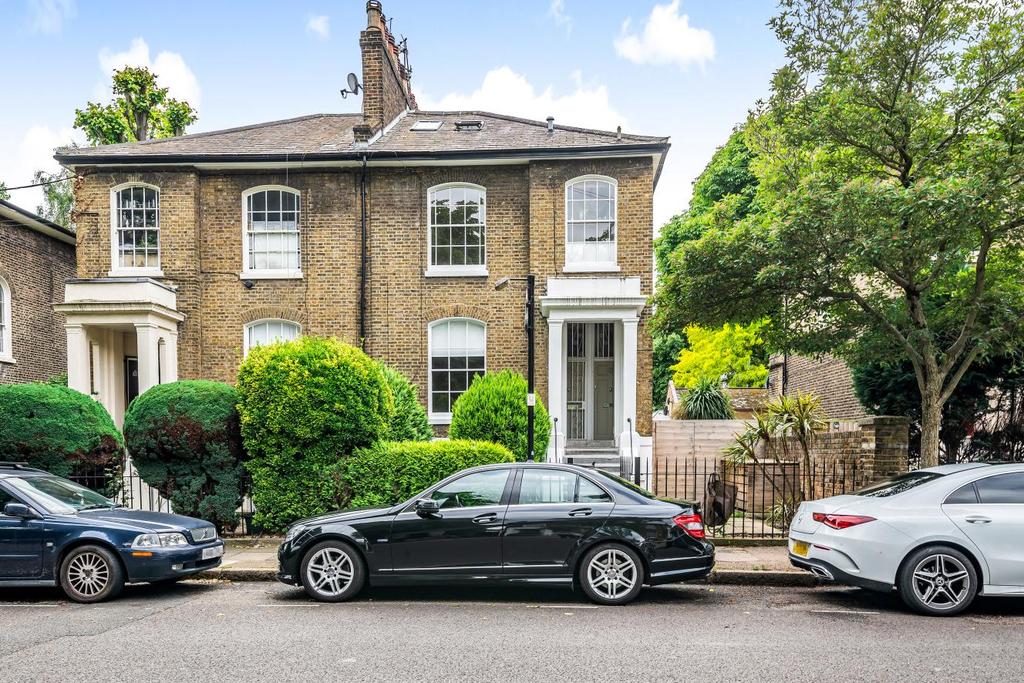Halliford Street, Islington 2 bed flat - £850,000