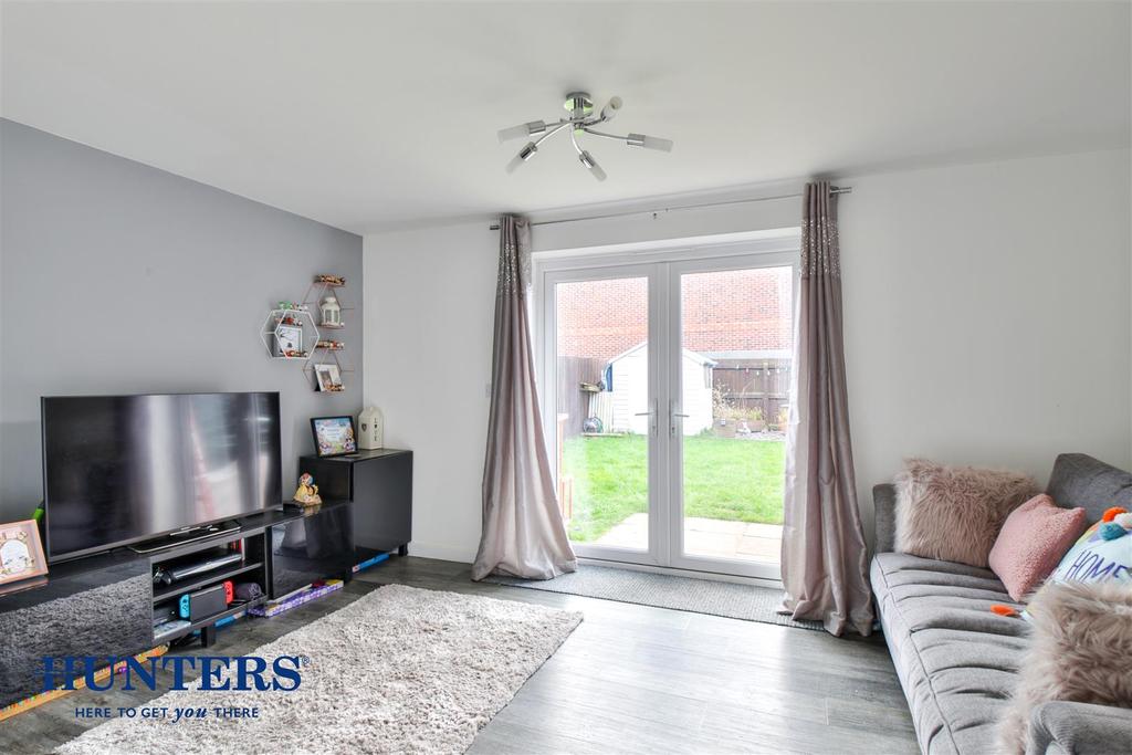 Rosary Road, Fitton Hill, Oldham 2 bed semi-detached house - £165,000