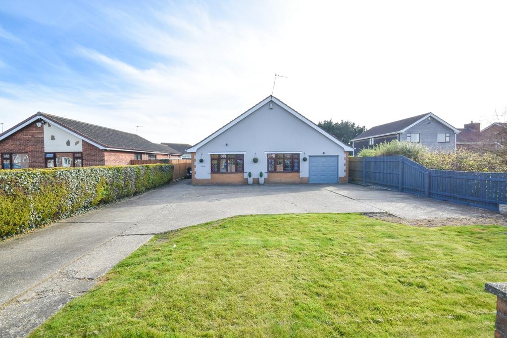 High Street, Ingoldmells, PE25 4 bed detached house - £265,000
