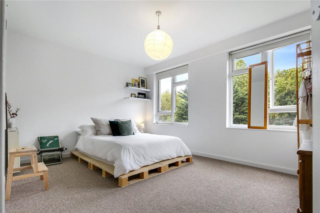 Geffrye Court, Geffrye Estate... 2 bed flat - £395,000
