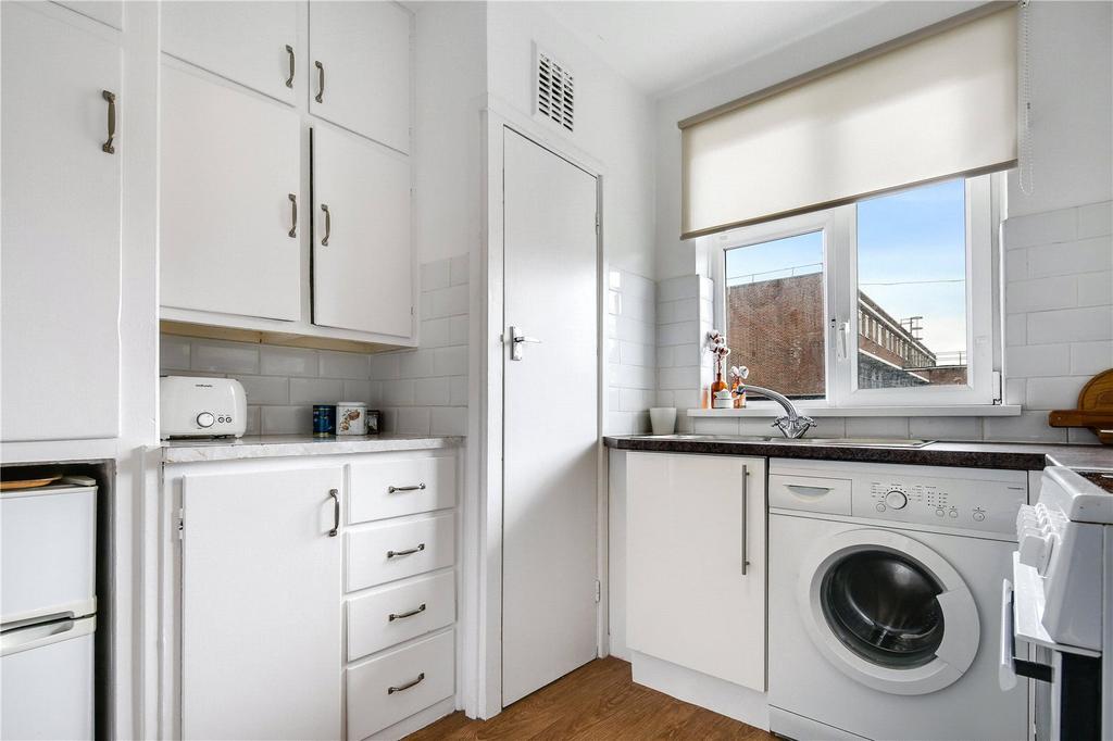 Geffrye Court, Geffrye Estate... 2 bed flat - £395,000