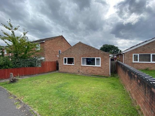 Tresillian Road, Exhall 2 bed detached bungalow - £195,000