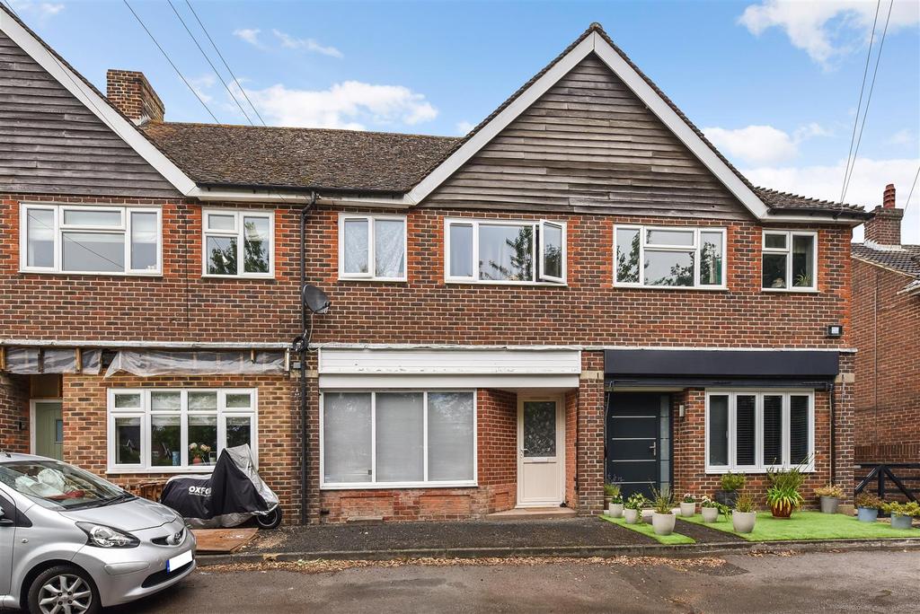 Arundel Road, Fontwell 3 bed terraced house - £307,500