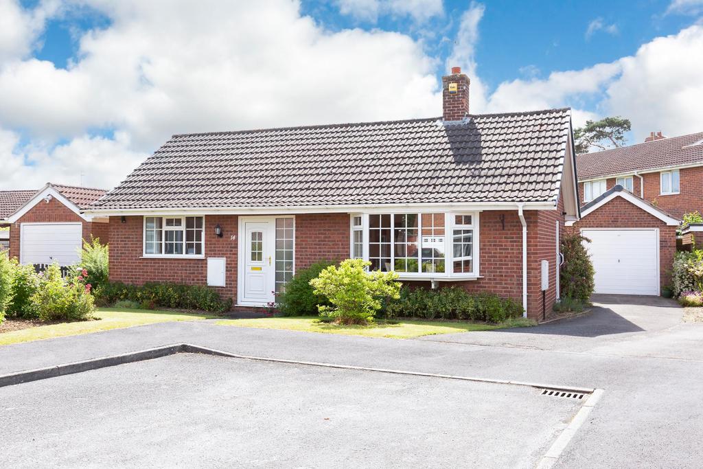 Springfield Road, Pocklington, York... 3 bed detached bungalow - £255,000