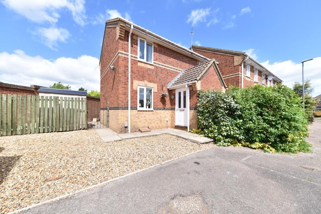Augustus Gate, Stevenage 3 bed end of terrace house - £375,000