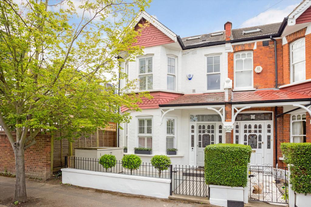 Braemar Avenue, London, SW19 5 bed end of terrace house - £1,395,000
