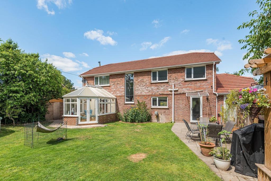 Wareham 5 bed detached house - £850,000