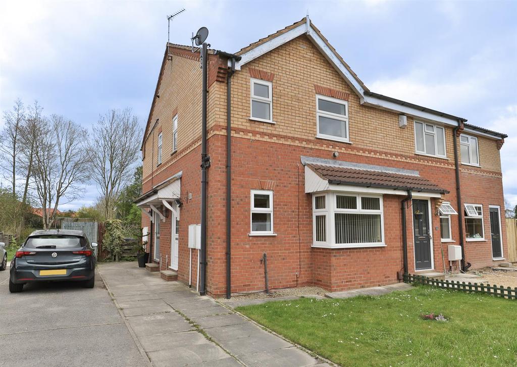 St. James Close, York, North Yorkshire 1 bed townhouse - £180,000