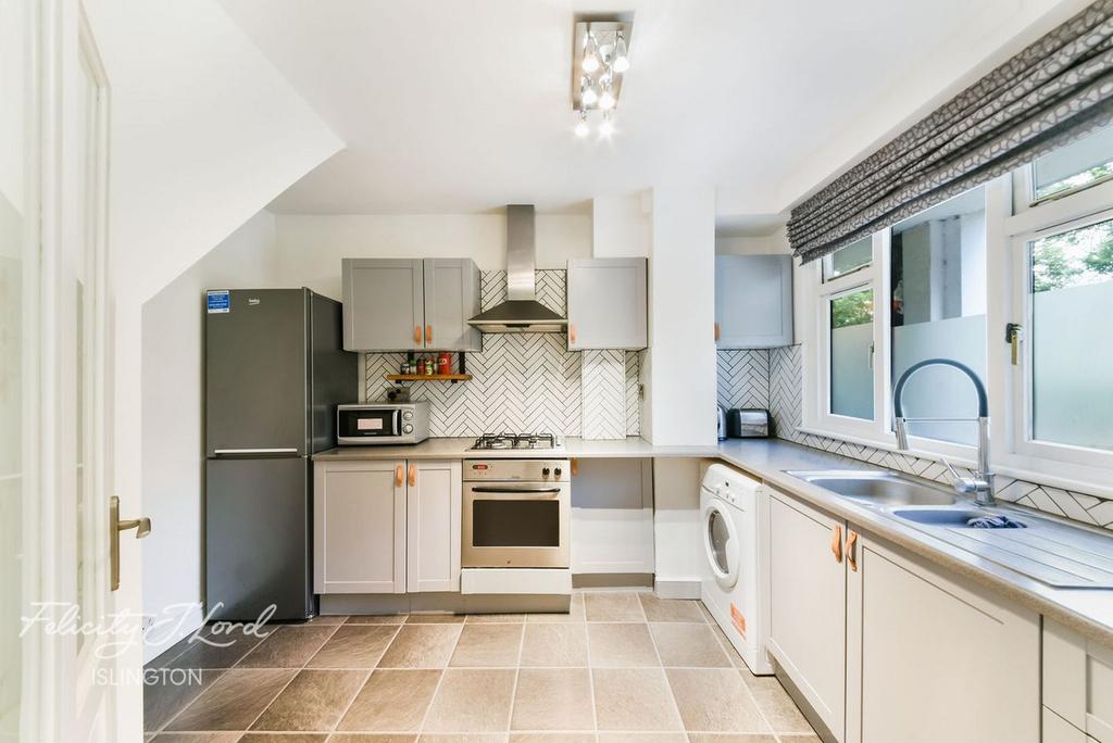 Cluse Court, St Peter's Street... 2 bed flat - £600,000
