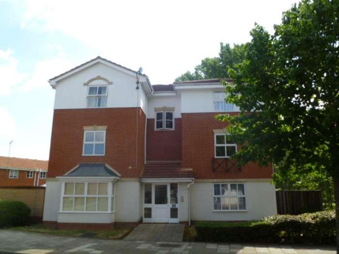 Ware Point Drive, London, SE28 0HJ 2 bed apartment - £1,400 pcm (£323 pw)