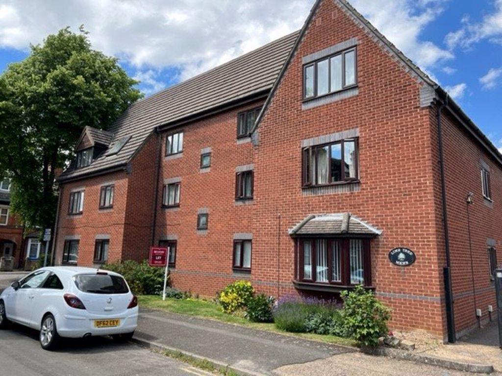 Lime Tree Mews - Kettering 2 bed flat - £695 pcm (£160 pw)