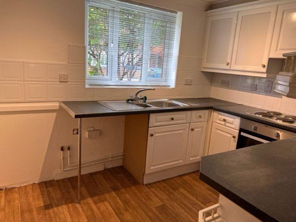 Lime Tree Mews - Kettering 2 bed flat - £695 pcm (£160 pw)