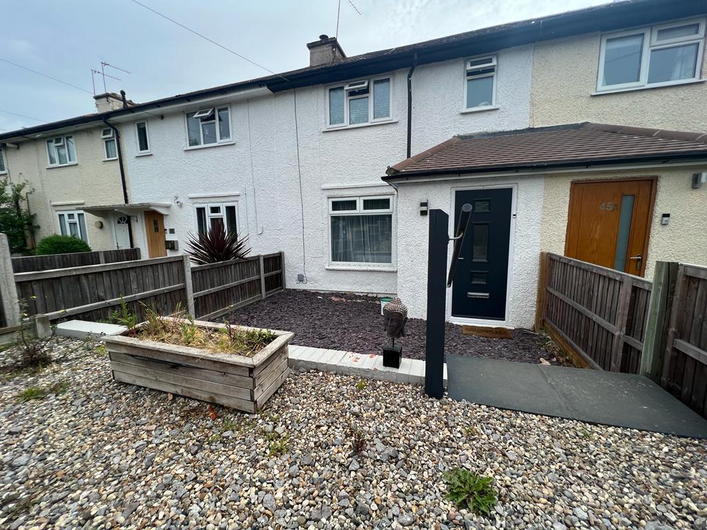 Maple Cross, Rikmansworth, WD3 3 bed terraced house - £1,650 pcm (£381 pw)