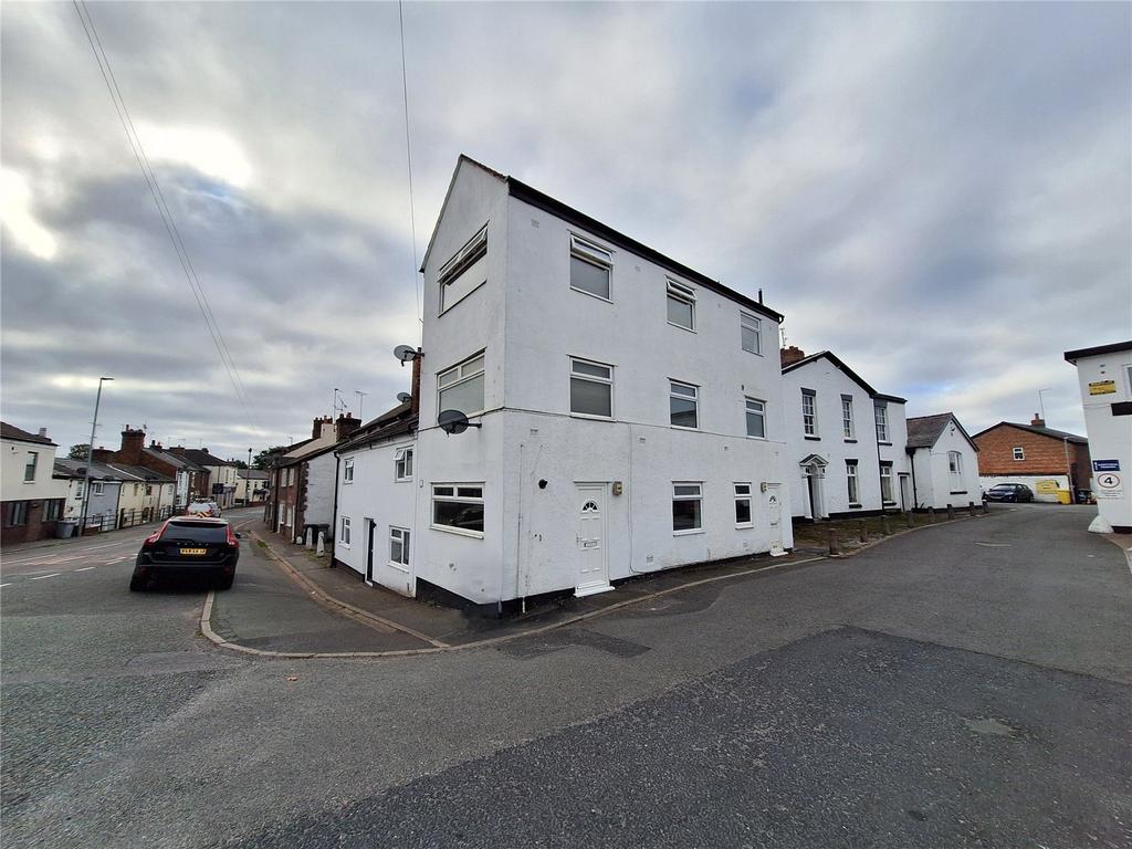 Wheelock, Sandbach, Cheshire 1 bed flat - £595 pcm (£137 pw)