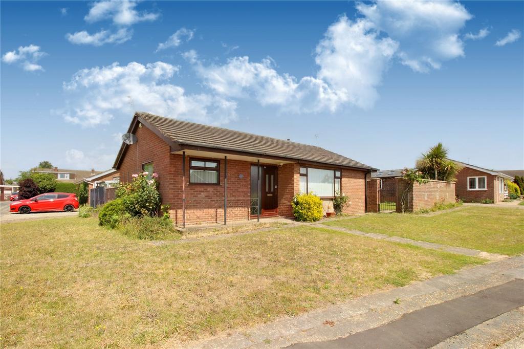 Woodland Road, Hellesdon, Norwich... 3 bed bungalow - £290,000