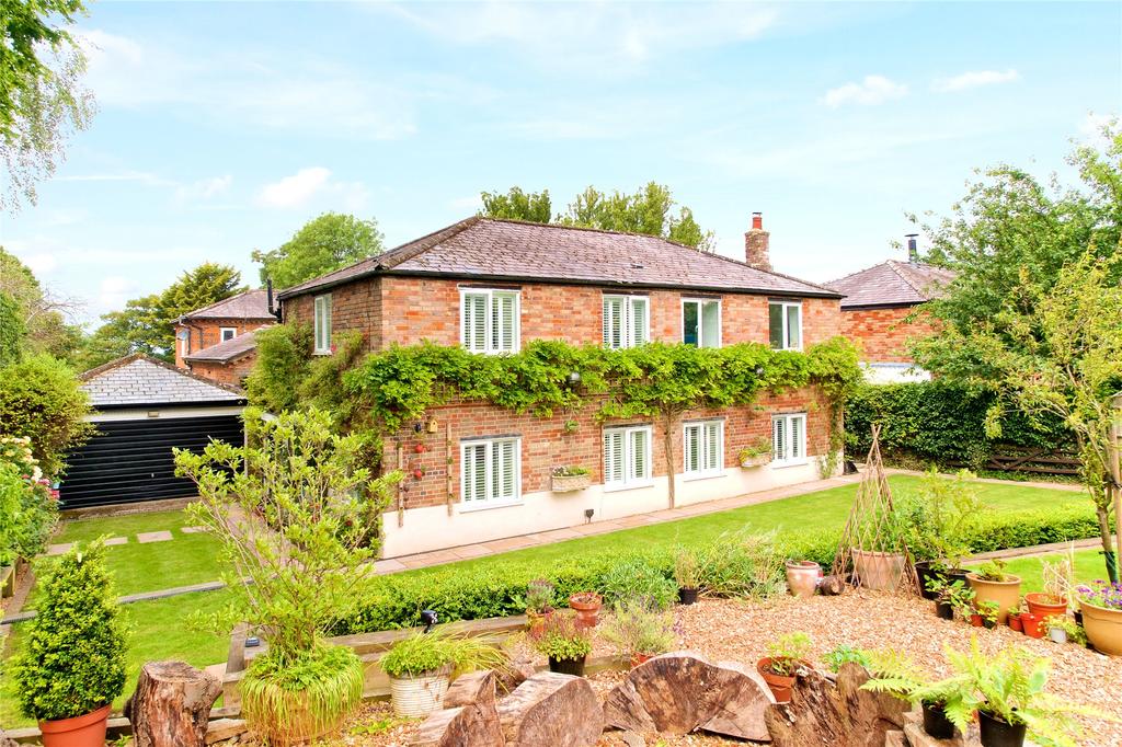 Whaddon Hall, High Street, Whaddon... 4 bed house - £850,000