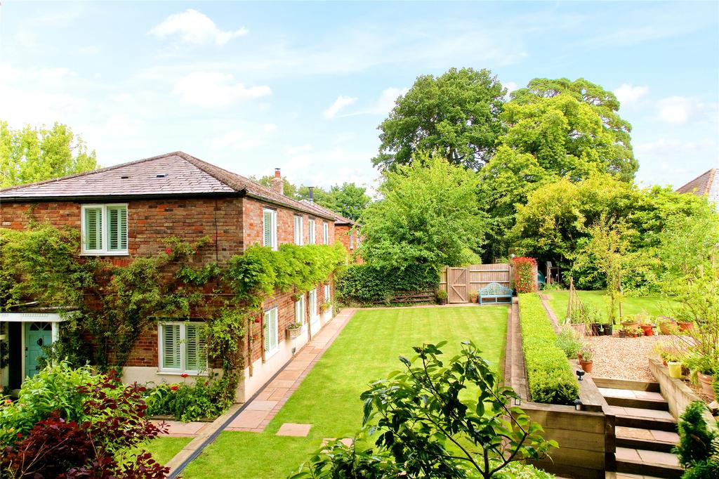 Whaddon Hall, High Street, Whaddon... 4 bed house - £850,000