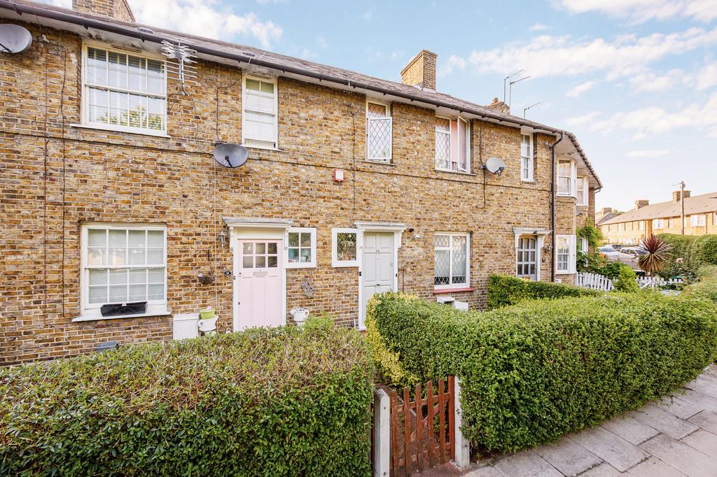 Braybrook Street, London 2 bed terraced house - £475,000