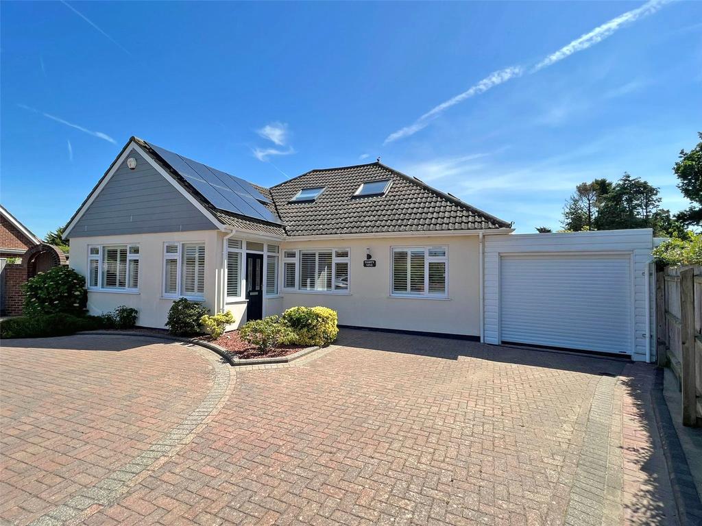 Knowland Drive, Milford on Sea, Lymington, Hampshire, SO41 5 bed ...