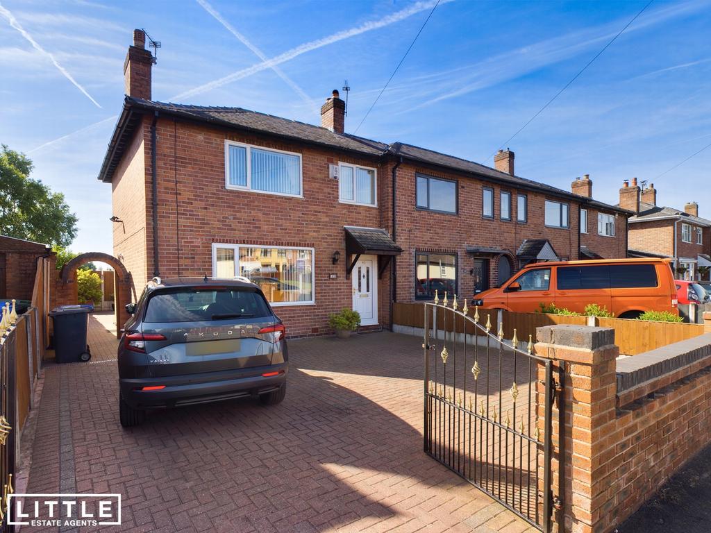 Northway, Warrington, WA2 3 bed townhouse - £170,000