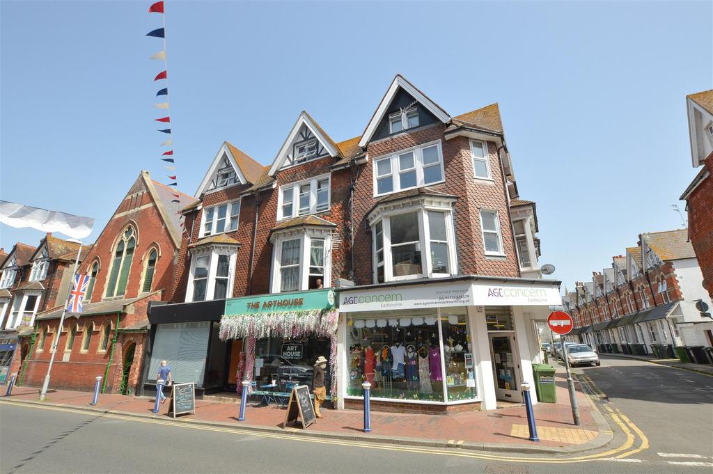 Grove Road, Eastbourne Studio - £114,950