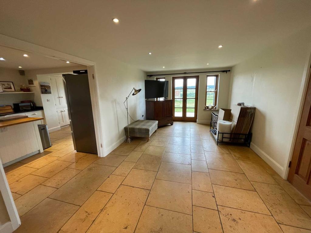 Pudlicote, Chilson 5 bed detached house - £4,000 pcm (£923 pw)