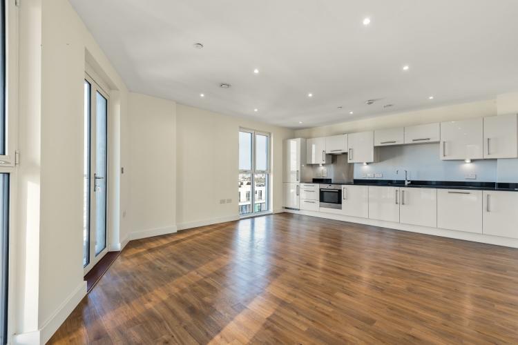 Ealing Road London HA0 2 bed apartment - £1,800 pcm (£415 pw)