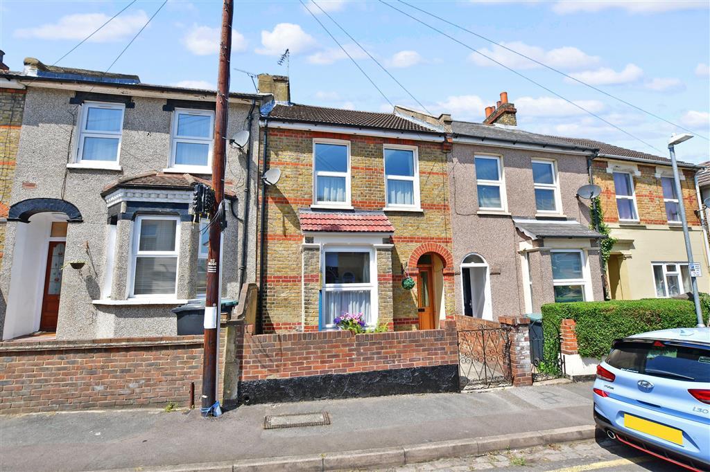 St. Johns Road, Gravesend, Kent 3 bed terraced house - £300,000