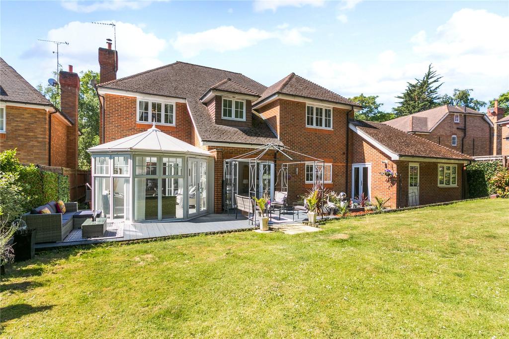 Howards Wood Drive, Gerrards Cross, Buckinghamshire, SL9 5 bed detached ...