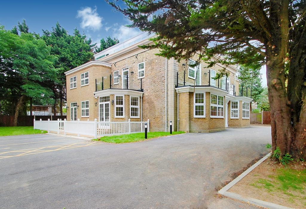 Springfield House, Hayes End Road... 1 bed apartment - £1,400 pcm (£323 pw)