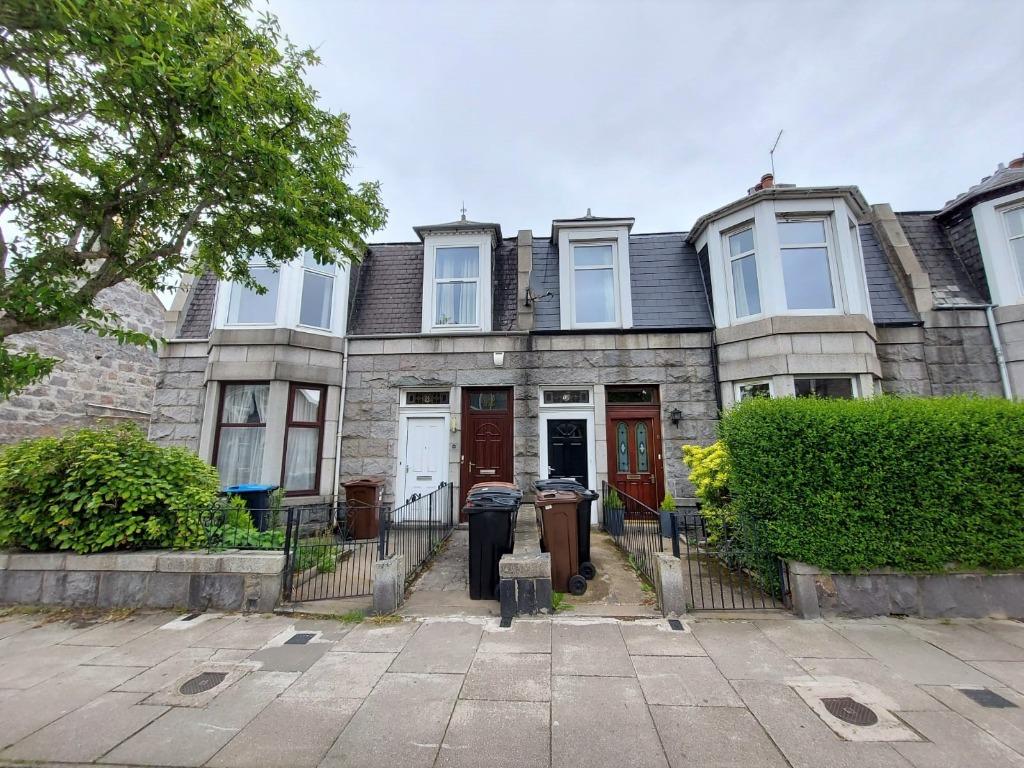 Bedford Place, Kittybrewster... 3 bed flat - £1,000 pcm (£231 pw)