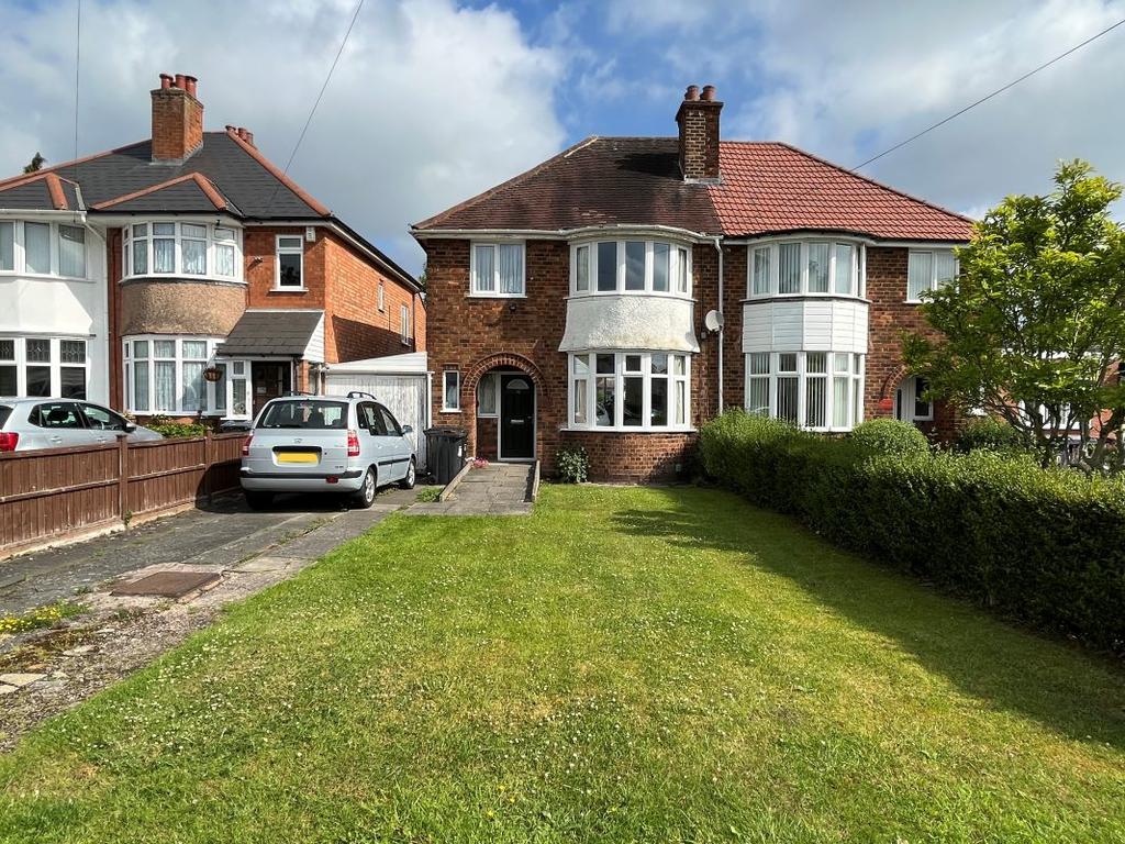 38 Common Lane Sheldon Birmingham 3 Bed Semi Detached House £150 000