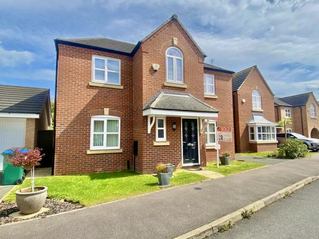 Marconi Close, Coventry, CV3 4 bed detached house - £350,000
