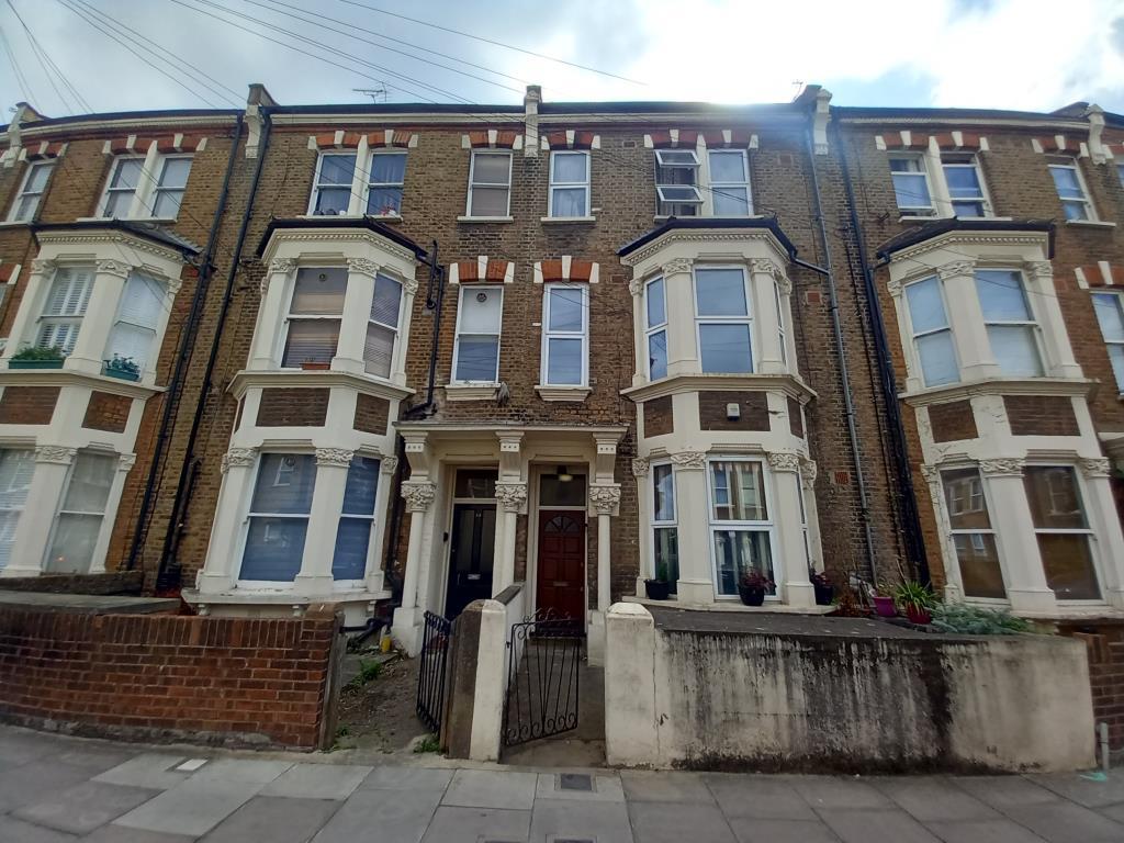 Fermoy Road, London, W9 2 bed apartment - £2,250 pcm (£519 pw)