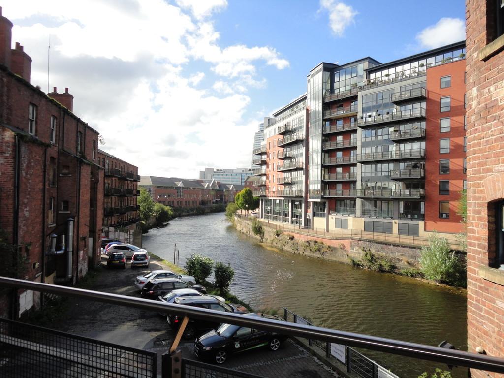 Bridge Lofts 1 bed apartment - £825 pcm (£190 pw)