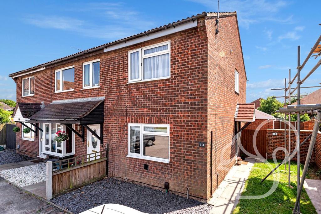 Meadow Grass Close Stanway 2 Bed End Of Terrace House £280 000