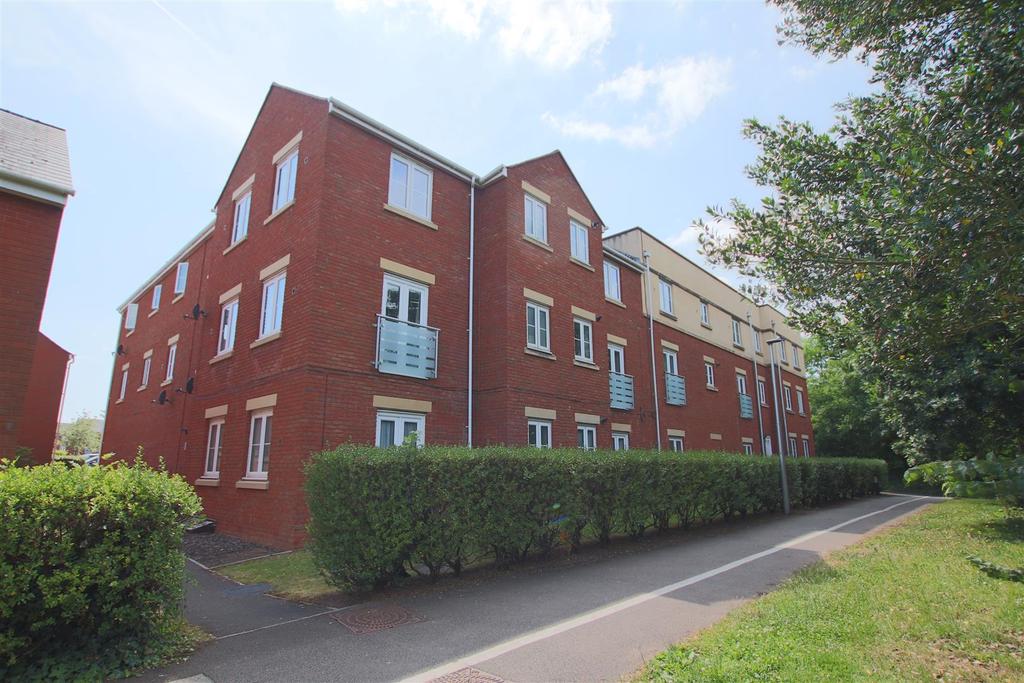 Heraldry Walk, Kings Heath, Exeter 2 bed property - £210,000