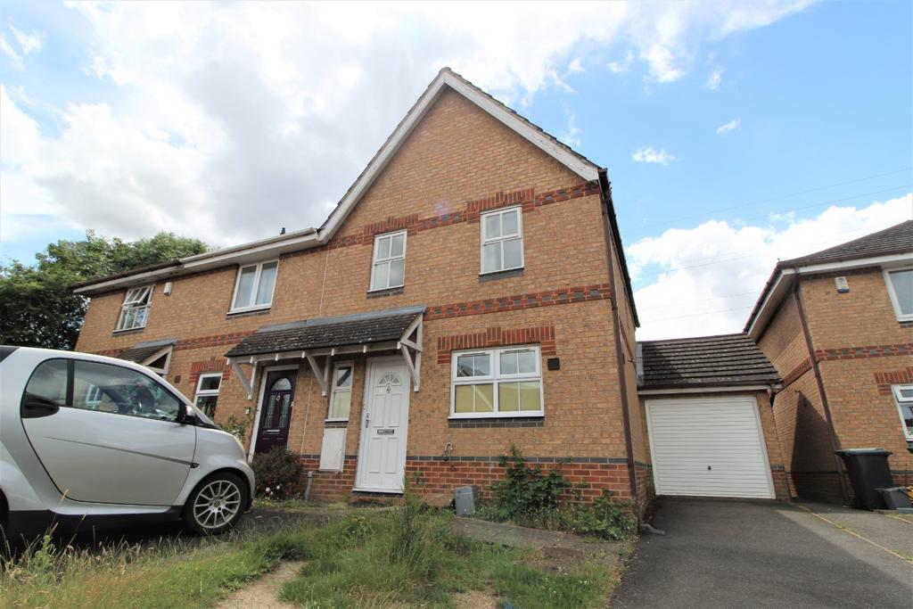 Cherry Hills, Watford, Hertfordshire... 3 bed semi-detached house - £ ...