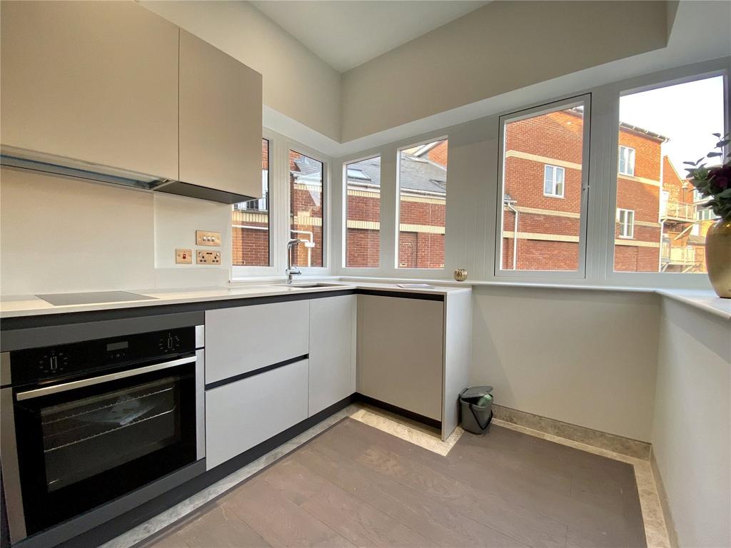 Duke Street, Reading, RG1 Studio - £930 pcm (£215 pw)