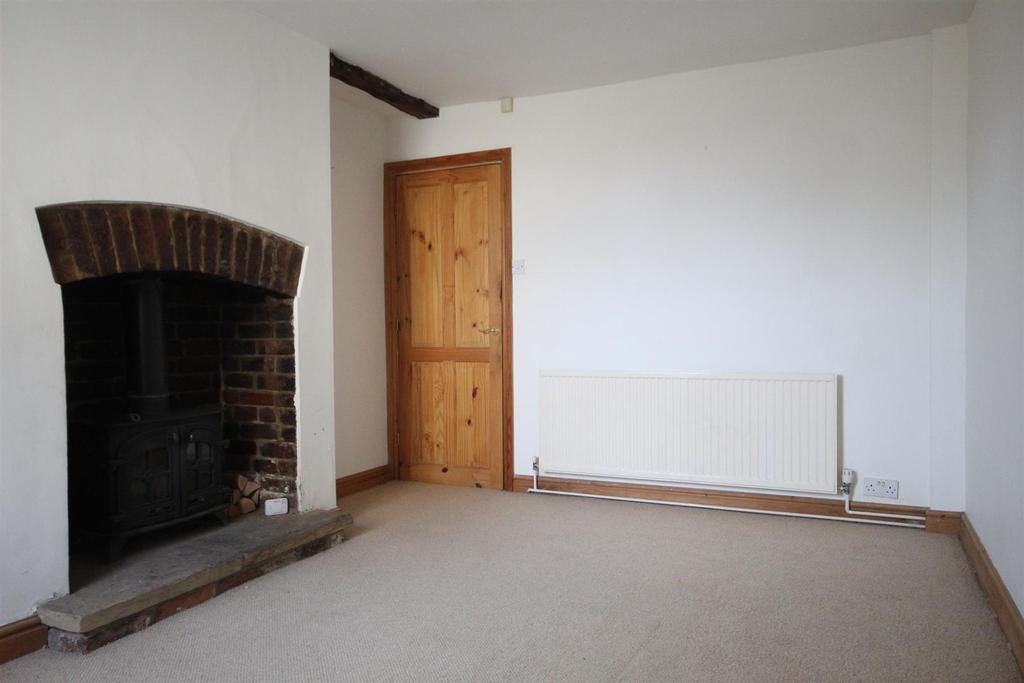 Chapel Lane, Barwick in Elmet, Leeds 2 bed terraced house - £800 pcm (£ ...