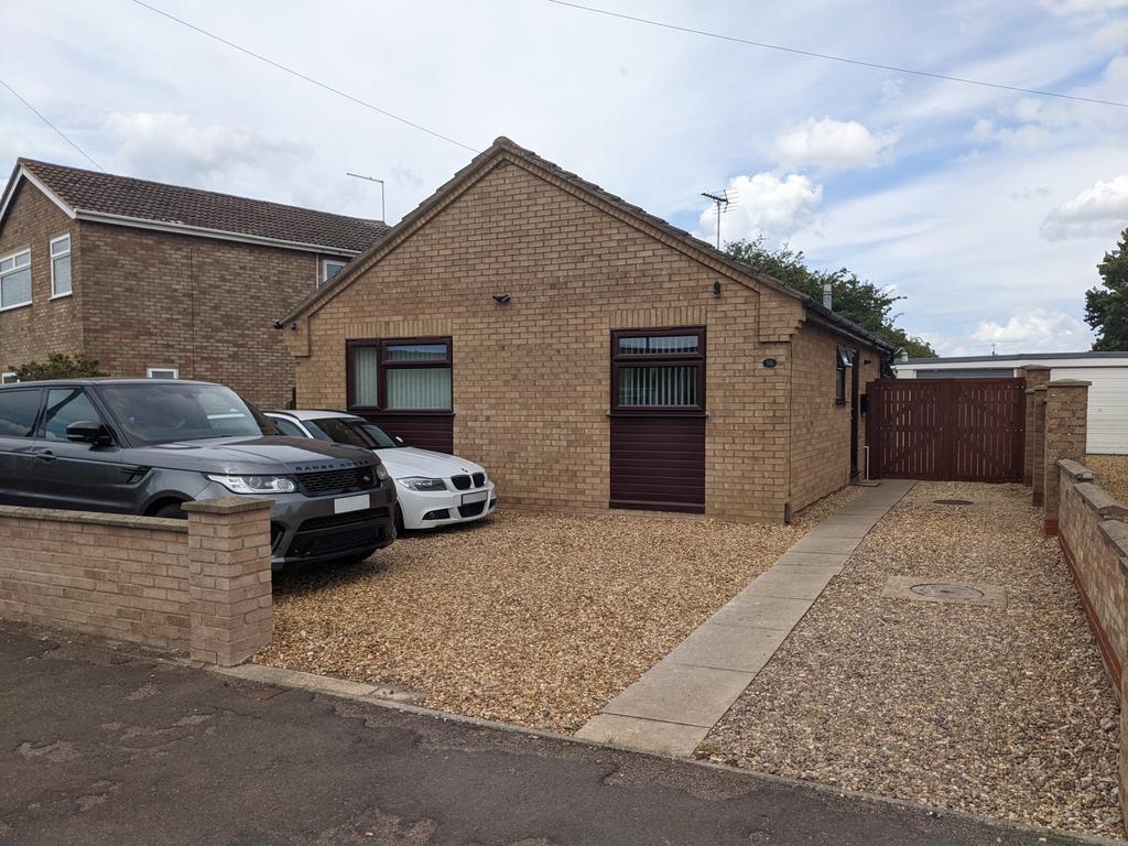 Priors Road, Whittlesey, PE7 2 bed bungalow - £285,000