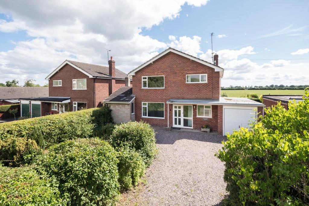 Cross Lanes/The Green, Oscroft 3 bed detached house - £525,000