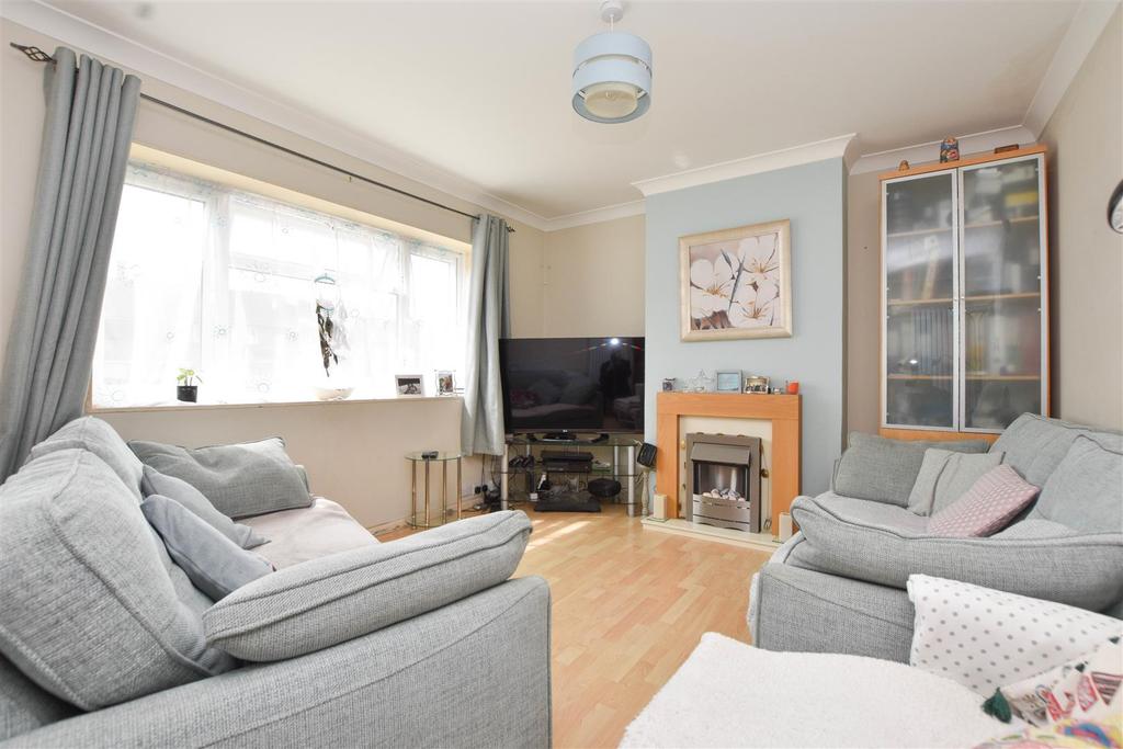 Brodrick Road Eastbourne 3 Bed End Of Terrace House £310 000
