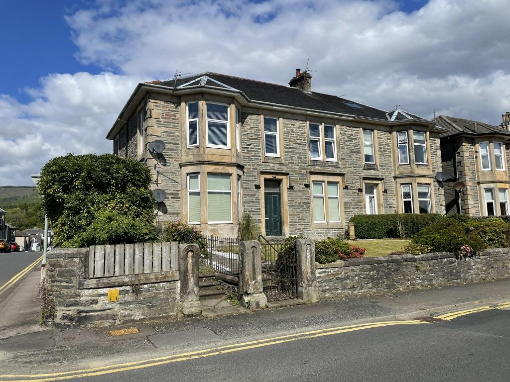 Victoria Road, Dunoon, Argyll and... 3 bed flat - £115,000