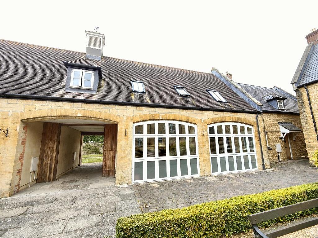 Roberts Court, Digby Road, Sherborne... 2 bed terraced house - £399,950