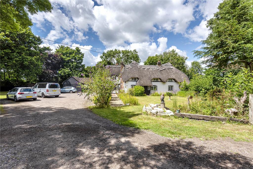 Newbridge Road Cadnam Southampton Hampshire So40 5 Bed Detached