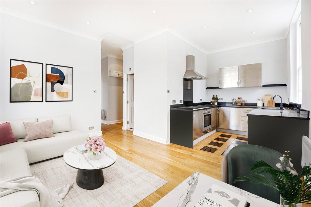 Cranley Place, South Kensington, London 2 bed flat - £5,633 pcm (£1,300 pw)